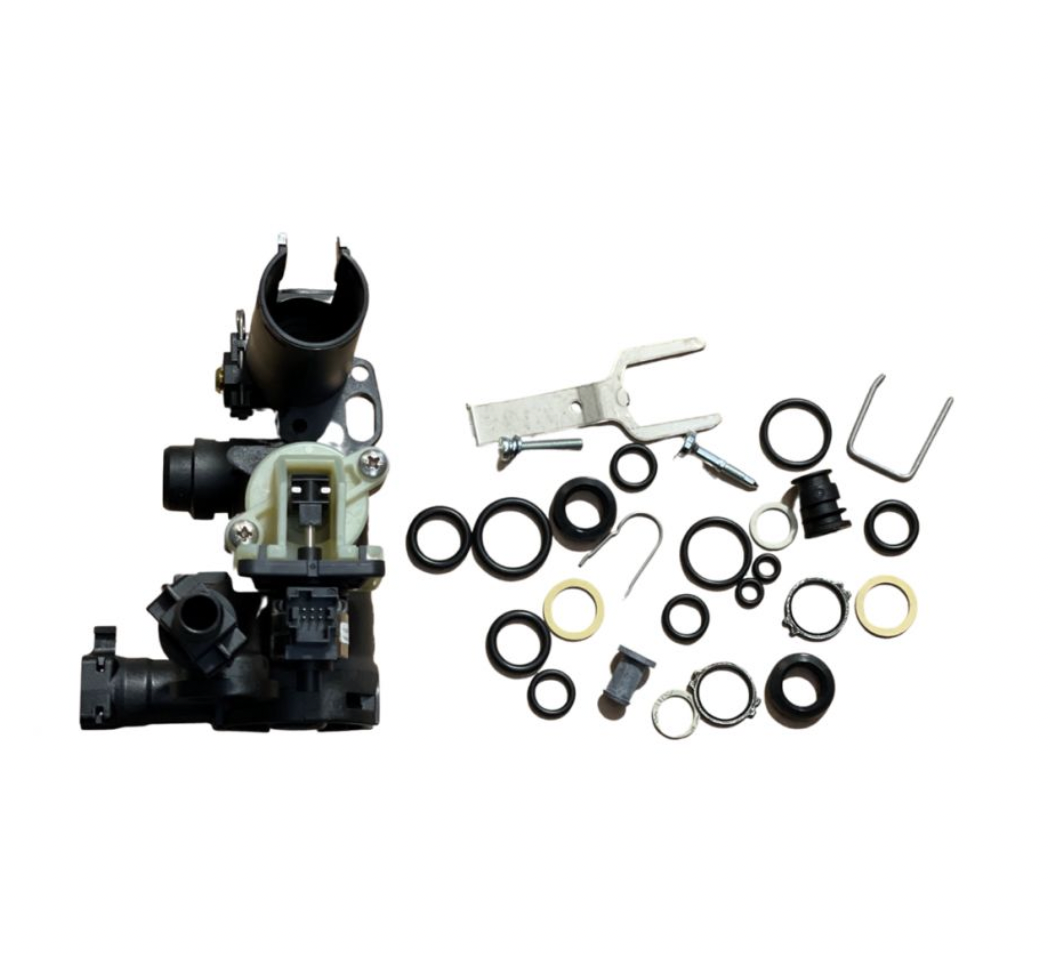 Worcester Bosch Return Manifold Sub Assembly 87161064420 | Spares Direct